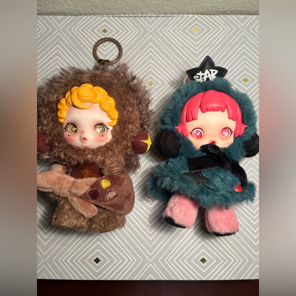 Popmart ( Plush Doll Keychains ) - Gem
